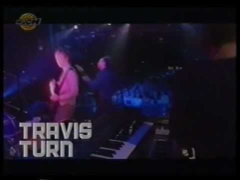 Travis "Turn" (Live-En Vivo) - YouTube