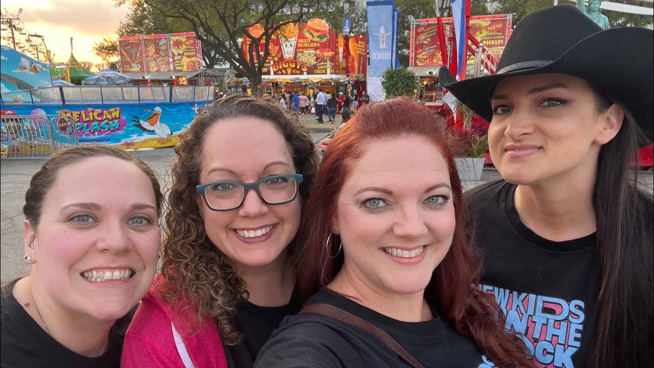 Rodeo Houston & NKOTB! - YouTube