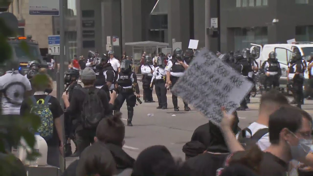 Police tell protestors they must leave downtown Columbus - YouTube