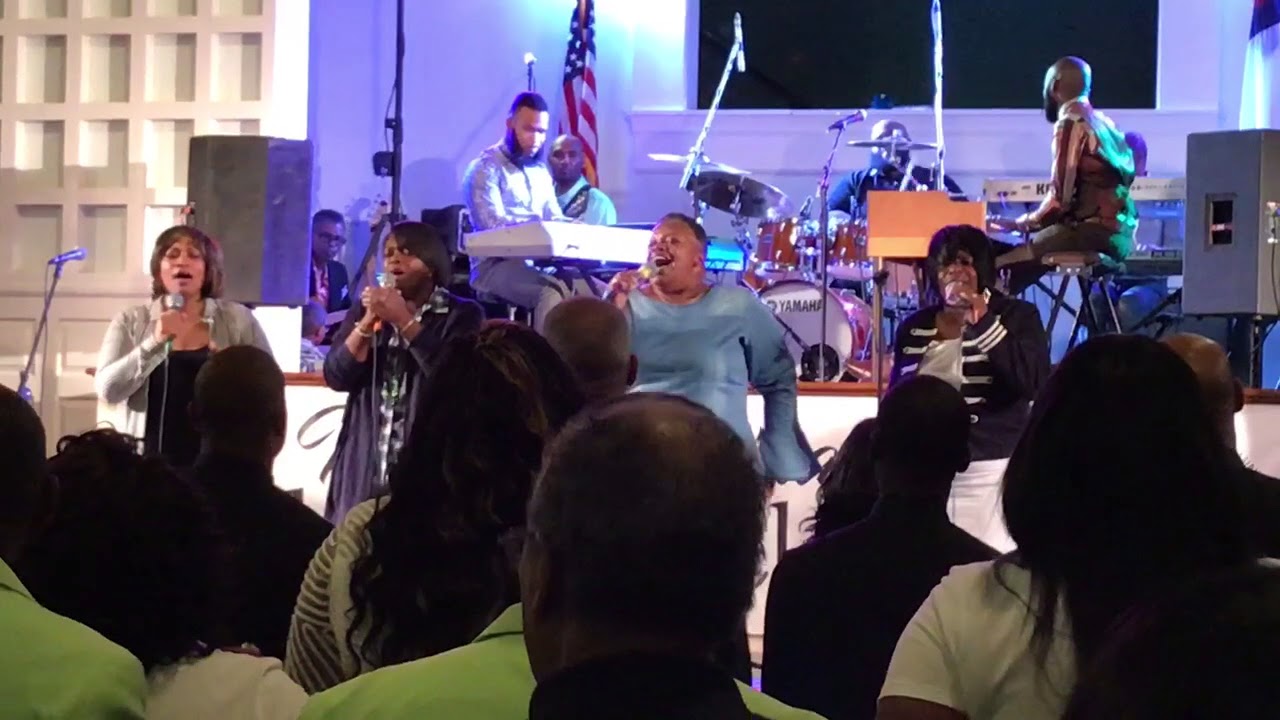 The Barnes Sisters PART 2 (Luther Barnes Fall Gospel Classic 2017 ...