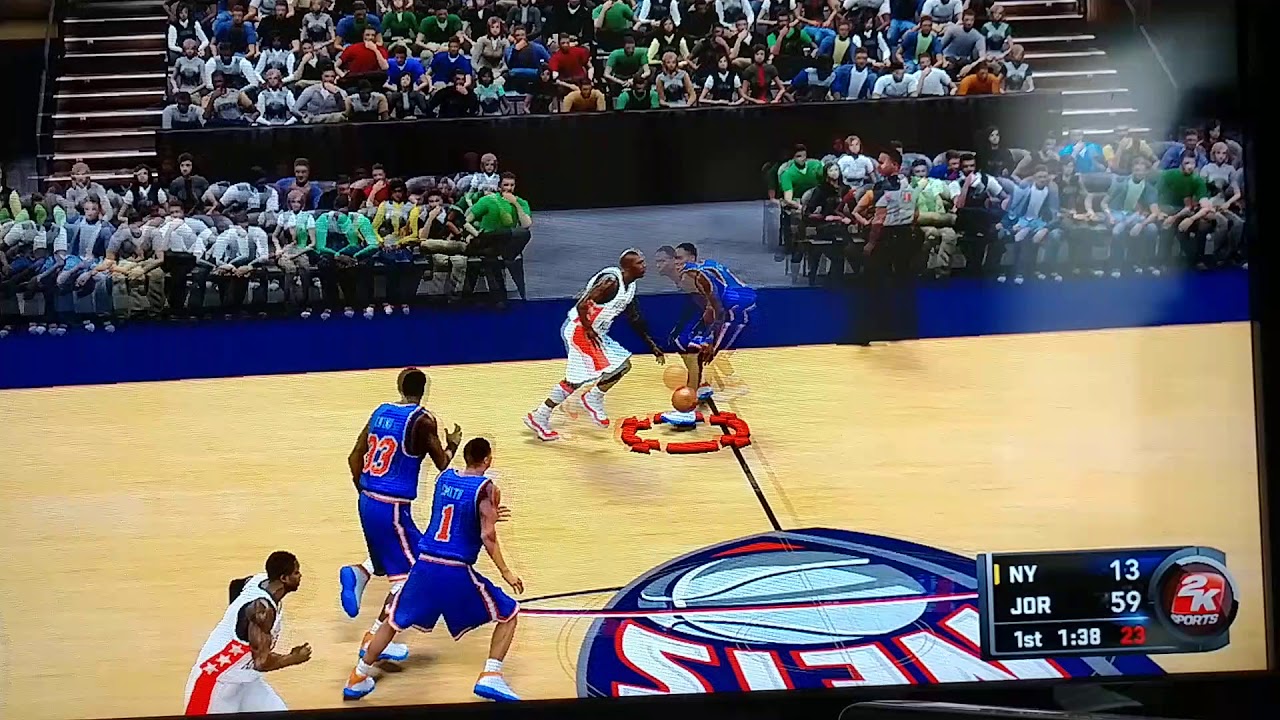 JB playing his Xbox 360, with Team Jordan. - YouTube