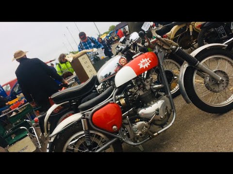 FIVE MINUTES of Motorcycle Heaven KEMPTON PARK Bike Autojumble BSA ...
