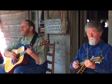 Homestead Pickers sing Arlington @ Silver Dollar City - YouTube