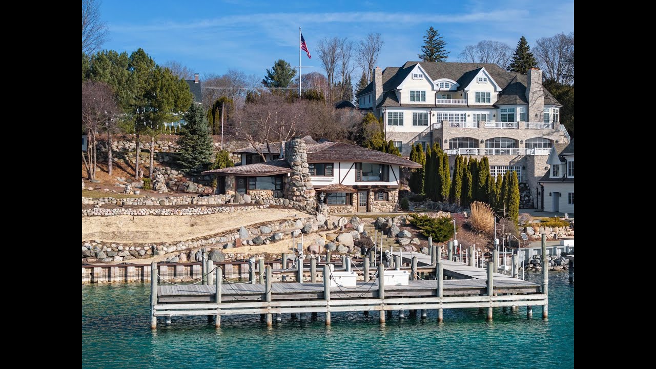 Charming and unique Charlevoix estate on lake listed for $5.9M - YouTube