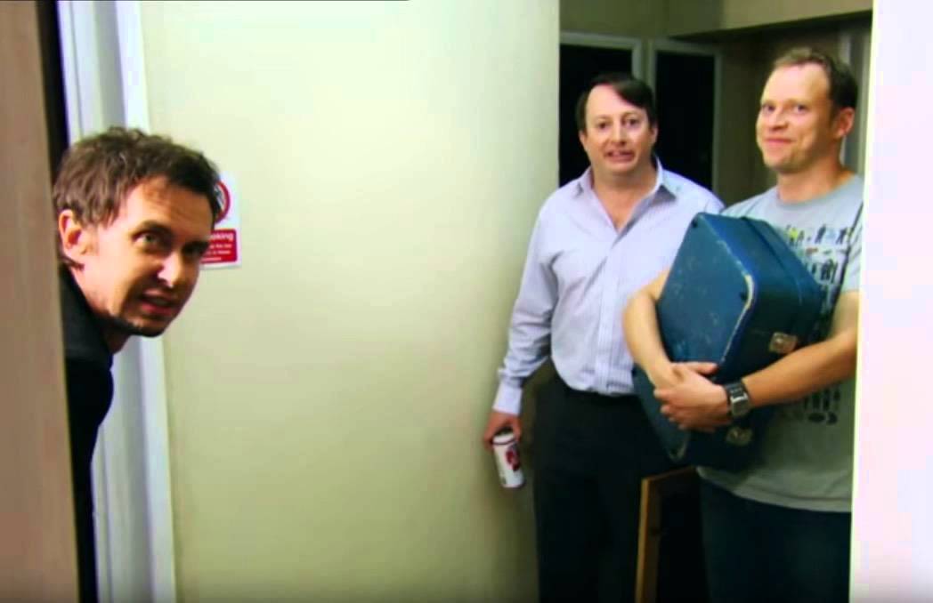The first trailer for Peep Show's final season is here - YouTube