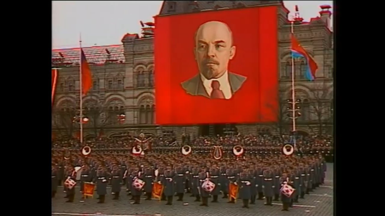Polyushko Polye - 1984 October Revolution parade - YouTube