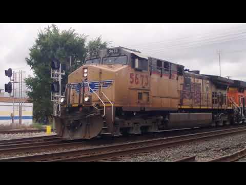 CSX I131 @ MUNCIE, IN 8 15 23 UP 5673 BNSF 8253 - YouTube
