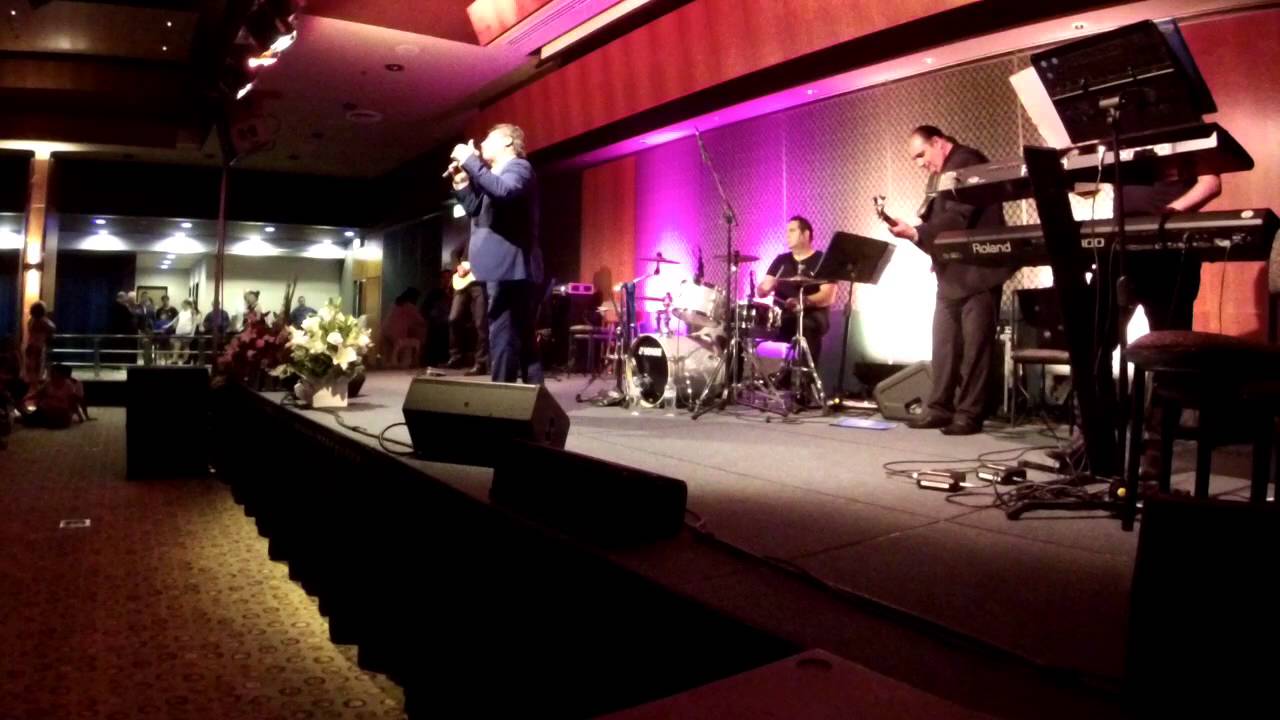 VOLARE - TONY PANTANO AND DE BELLIS SHOWBAND - YouTube