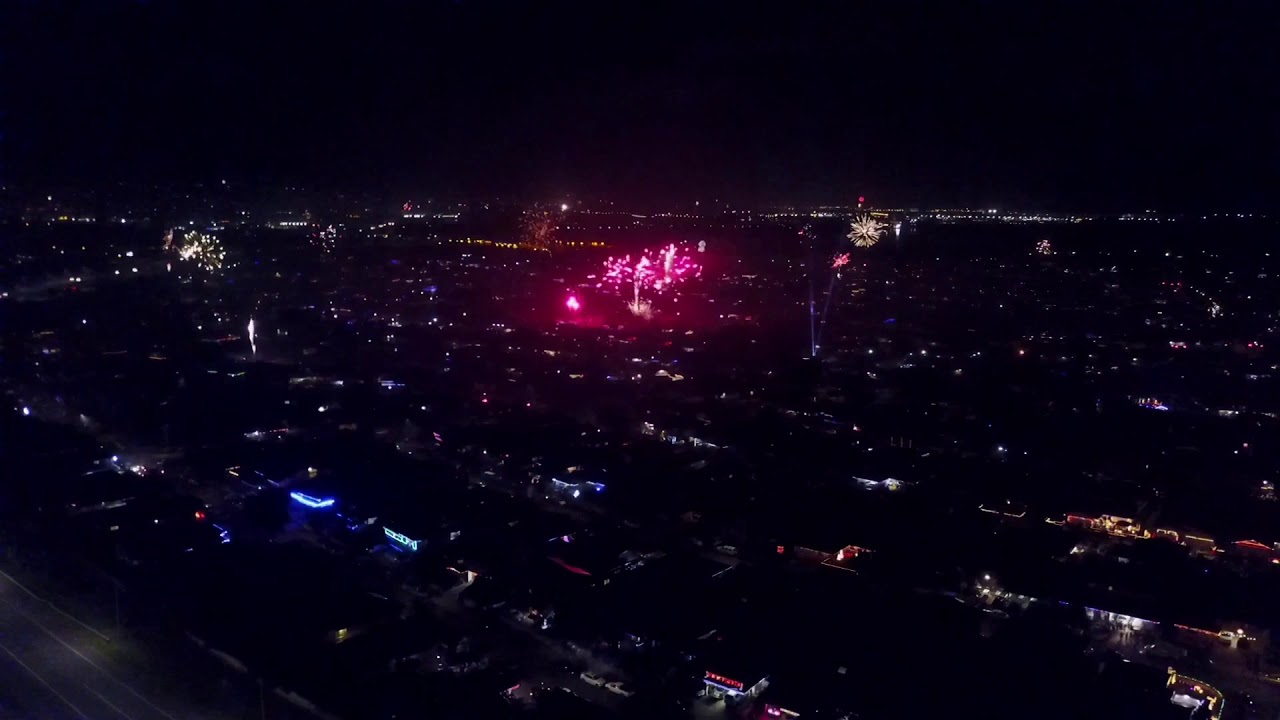 Hawai’i fireworks show 2020 - YouTube