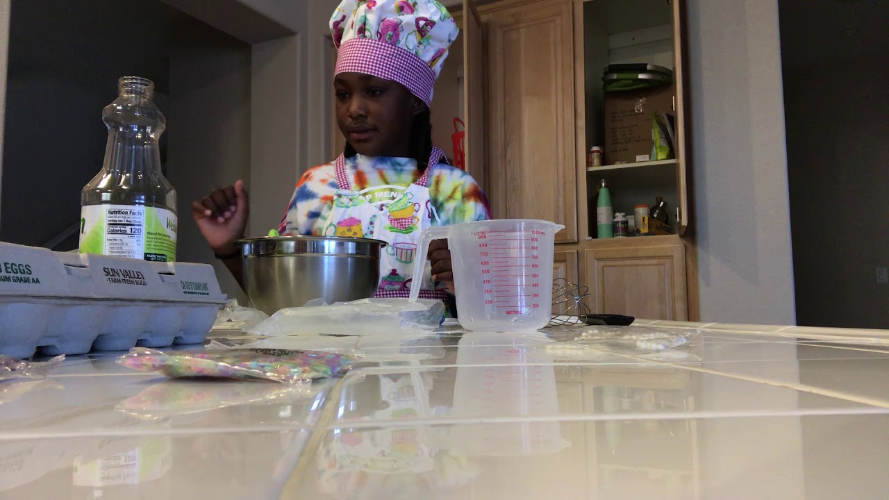 Baking a cake - YouTube