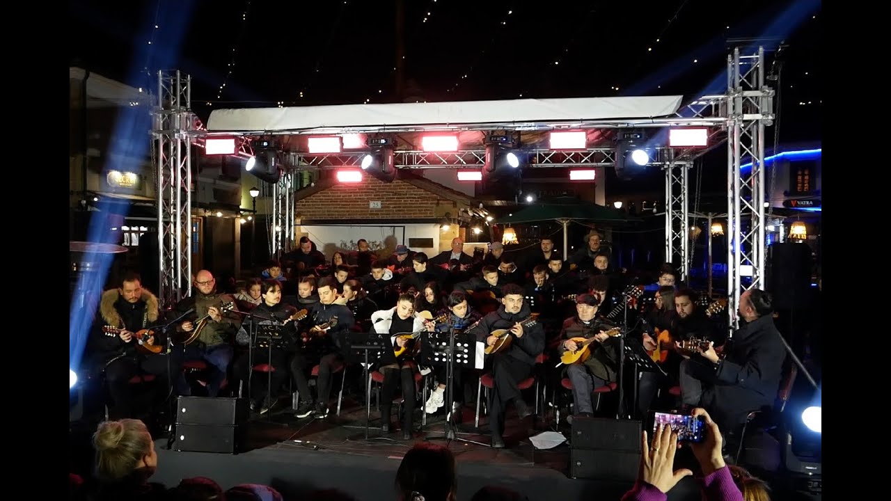 Serenata Korcare me Kitare dhe Mandoline - YouTube
