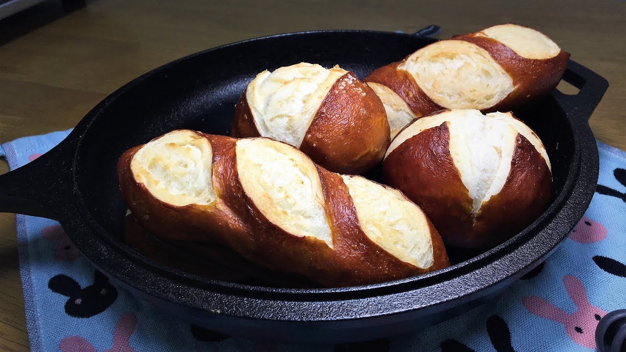 Laugen Pretzel Recipe｜Isigny butter - YouTube