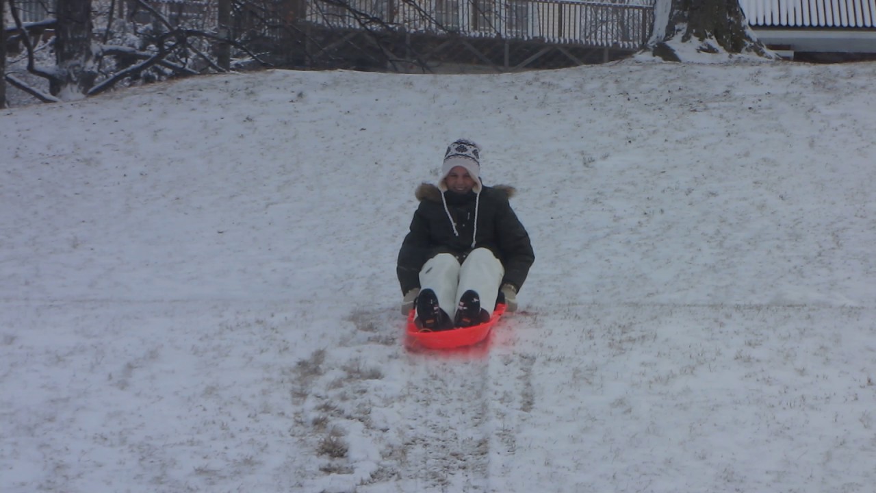 2-15-2010 Kristen Sledding Newburgh Lock and Dam - YouTube