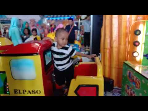 Bermain di Keraton BBJ AKMAL - YouTube