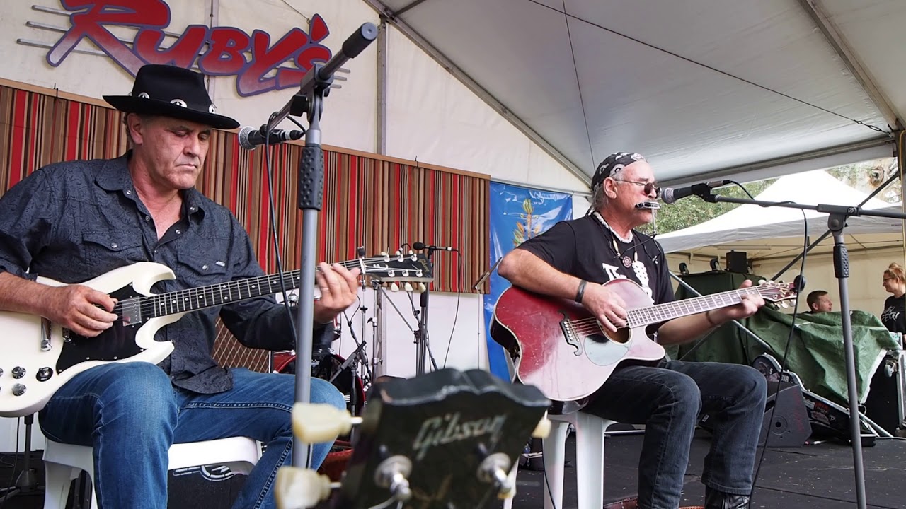 RICK STEELE & DAVID MILROY PLAYING AT RUBY'S FAIRBRIDGE FESTIVAL 2018 ...