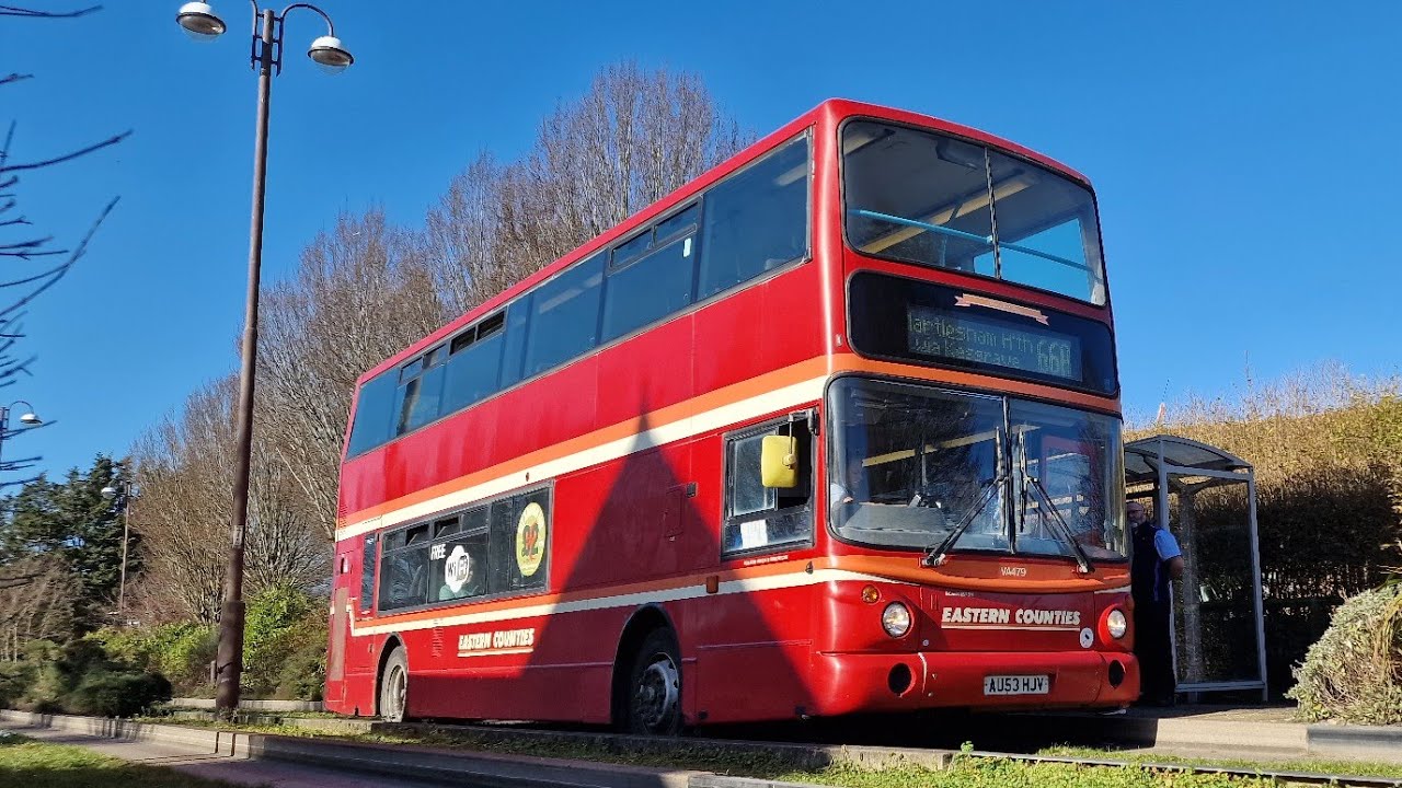 🚍*Loud Hoover* First Ipswich Reds 32479 AU53 HJV Volvo B7 ALX400 on ...