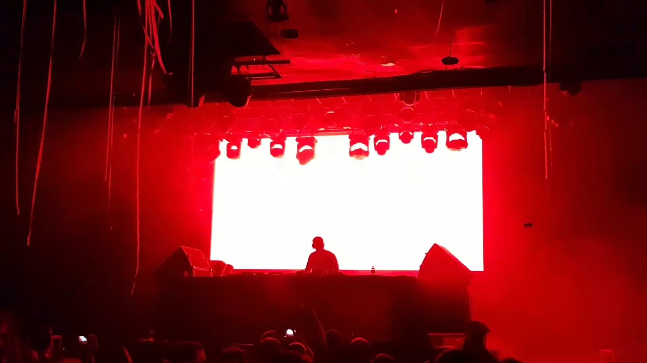 Diplo live Riviera, Madrid. - YouTube