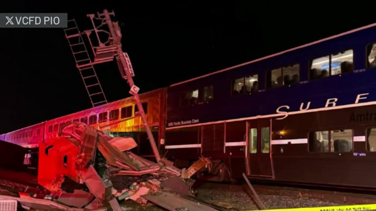 Five injured in Surfliner train crash near Moorpark - YouTube