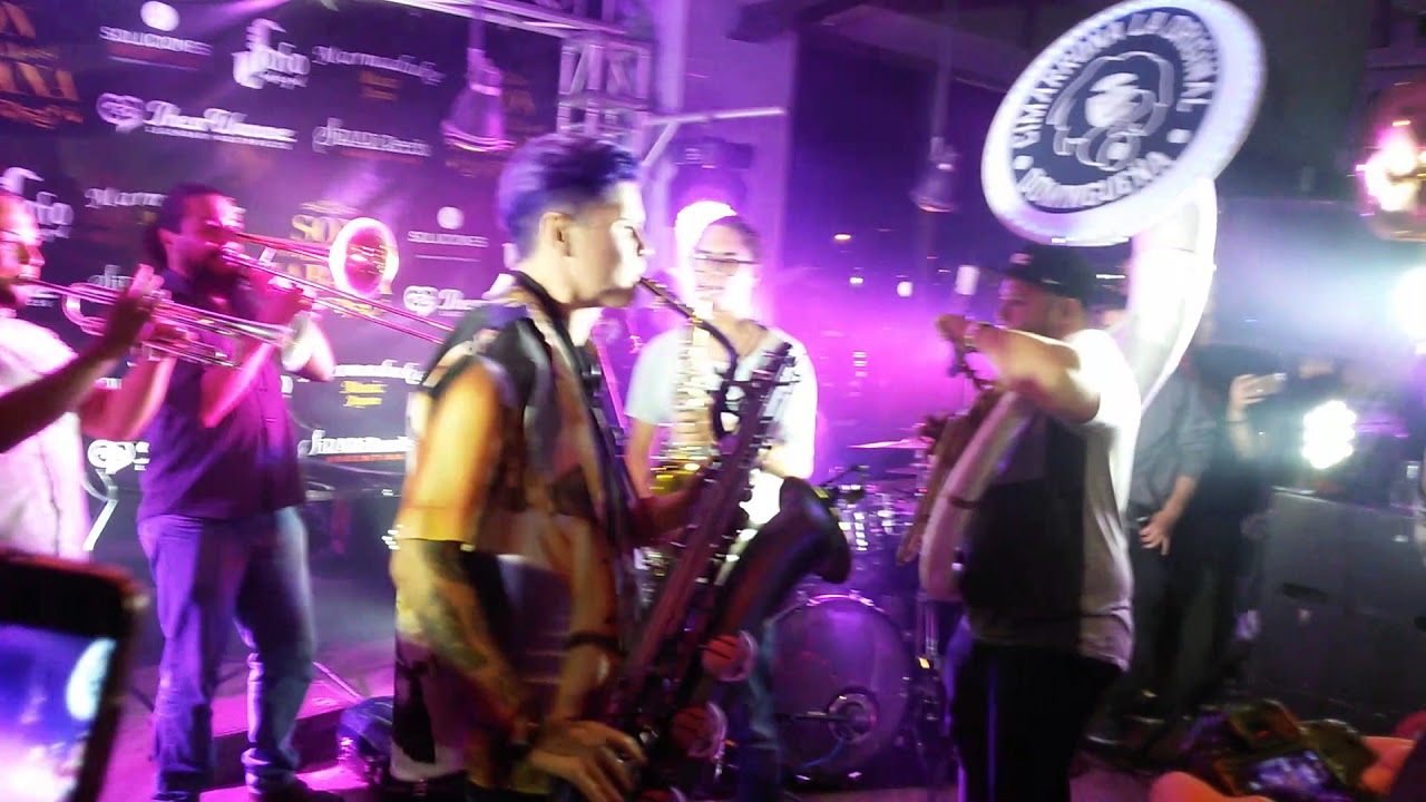 Leo Pellegrino & Cimarrona La Original Domingueña Costa Rica - YouTube