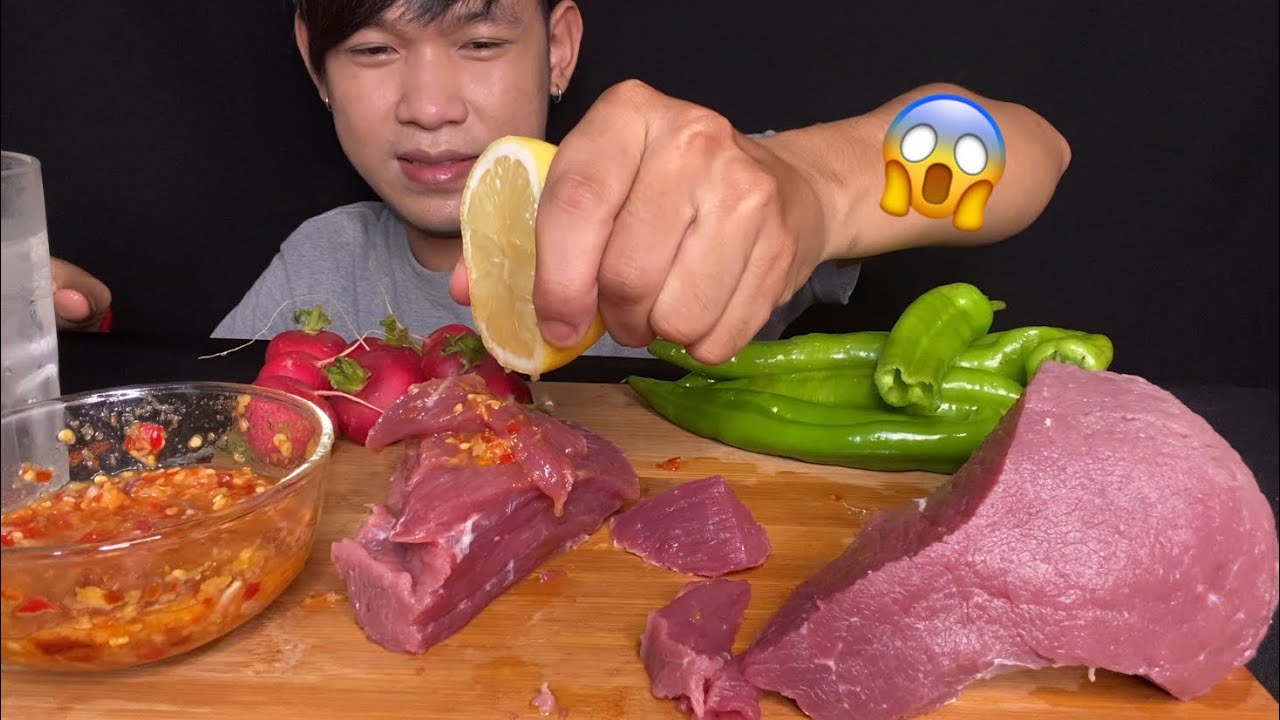 MUKBANG ASMR EATING Raw beef | សាច់គោឆៅ - YouTube