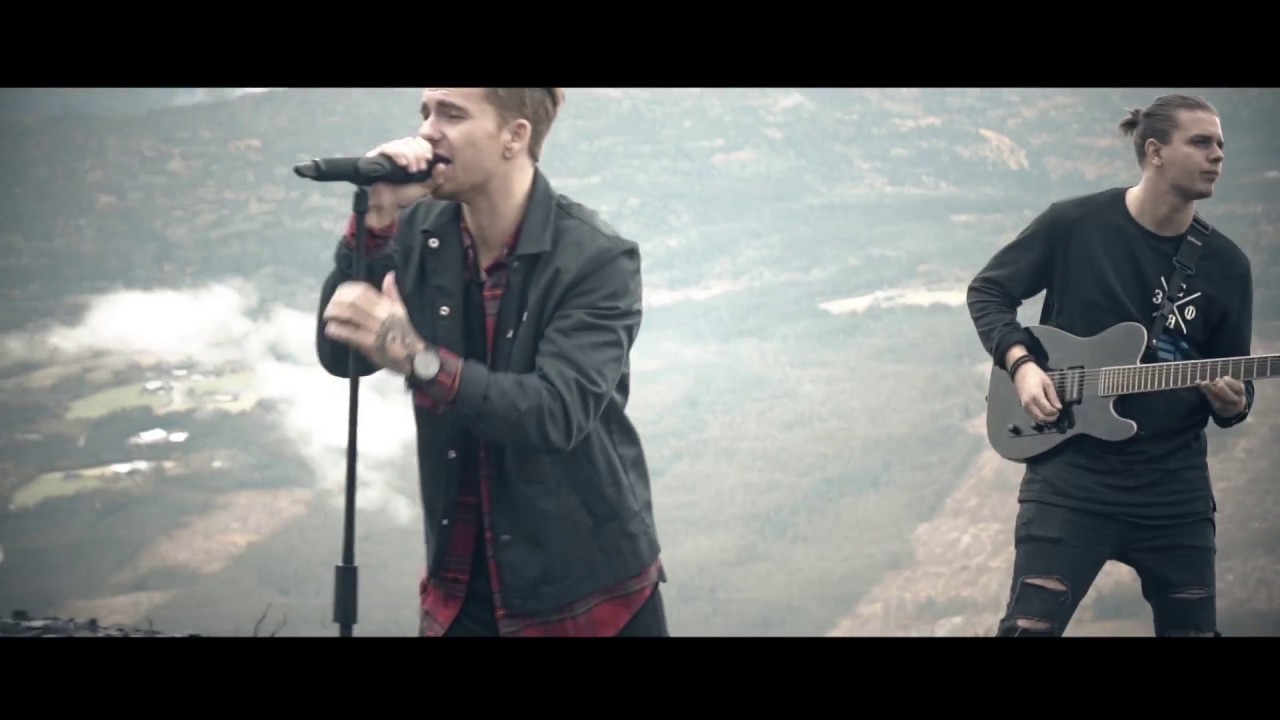 AVIANA - Canvas (OFFICIAL MUSIC VIDEO) - YouTube