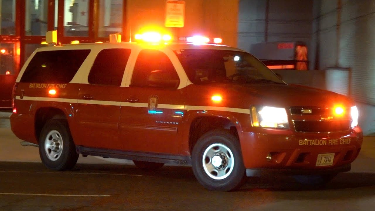 DCFD Battalion Chief 6 Responding - YouTube