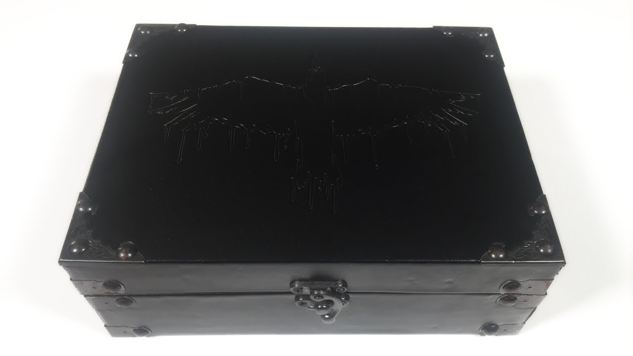 Mono Inc. - Welcome To Hell Box Unboxing German - YouTube