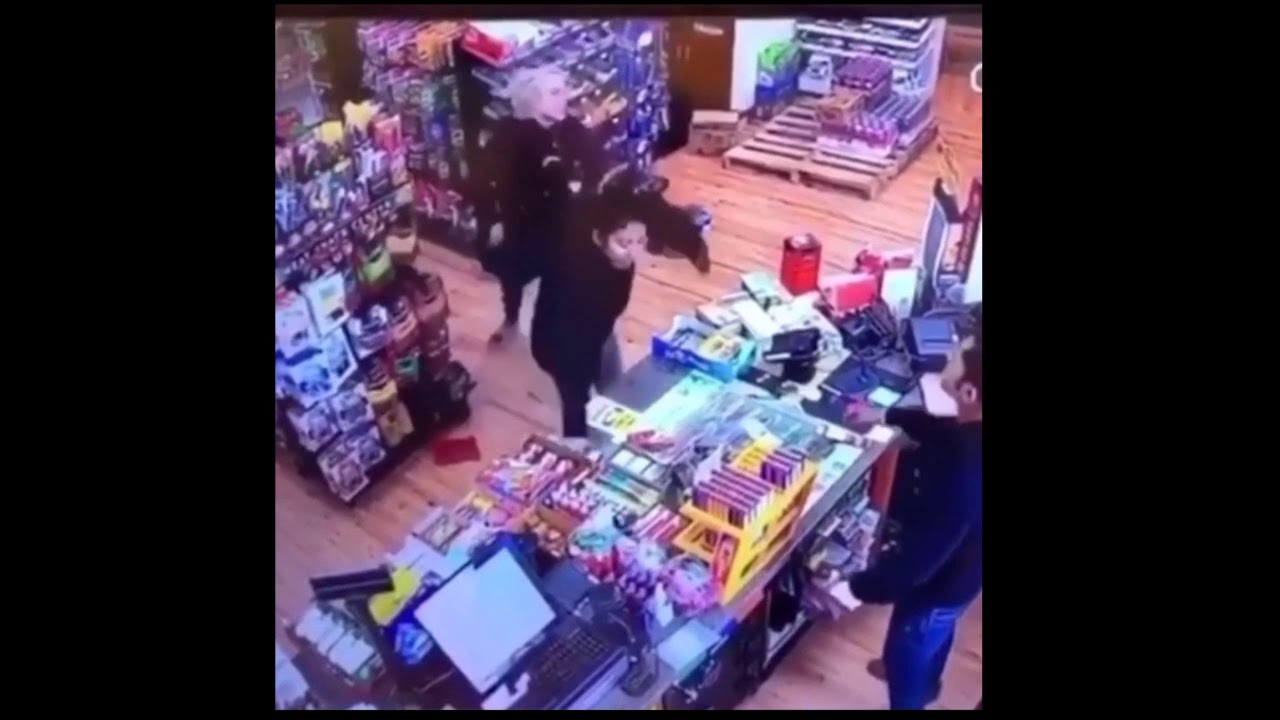 Two Girls Fighting in a store - YouTube
