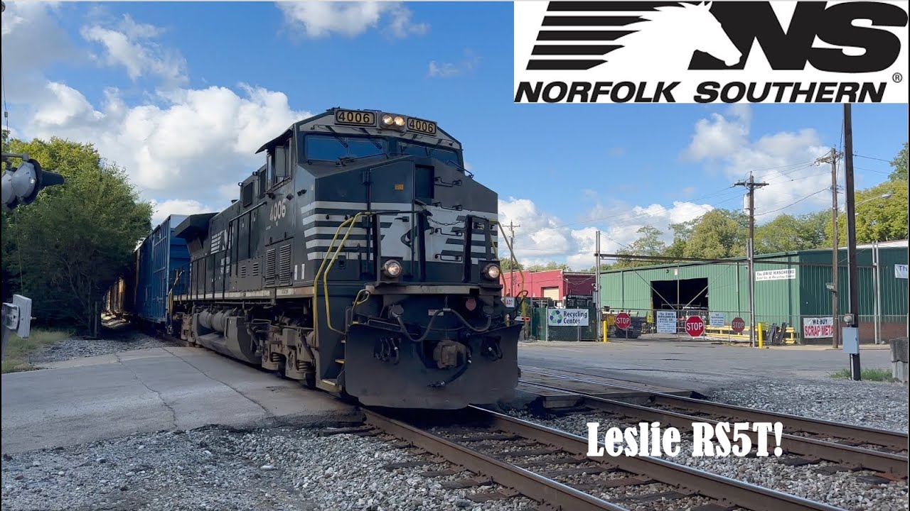 NS 4006 Leads a Train with an Awesome RS5T Horn - YouTube