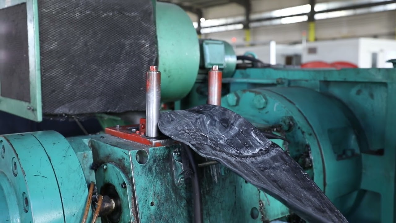 Production process of high pressure rubber hose (3) - cover rubber ...