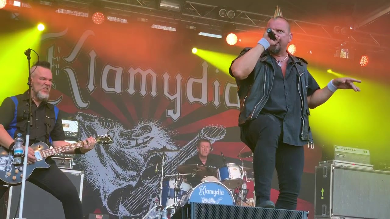Klamydia: Älä peitä mun aurinkoo - YouTube