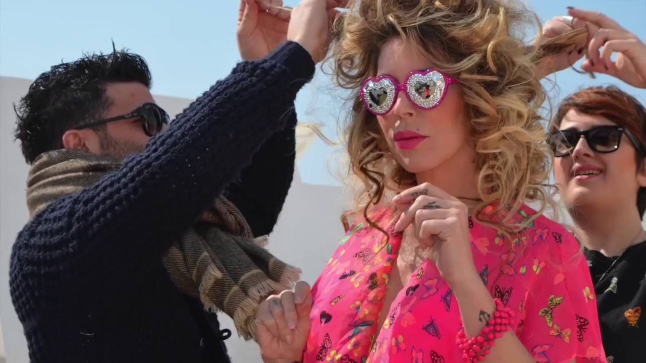 Jonathan Hair Stylist - Guendalina Canessa - YouTube