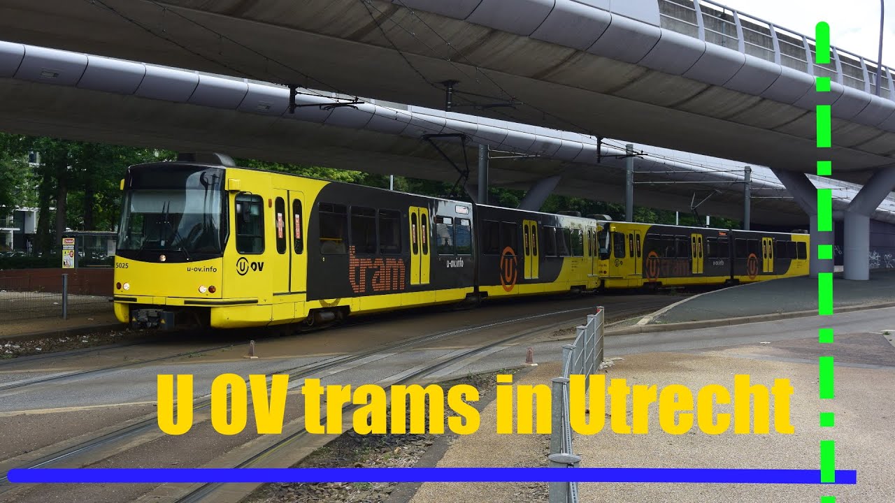 Twee U OV trams rijden over het 24 Oktoberplein in Utrecht - YouTube