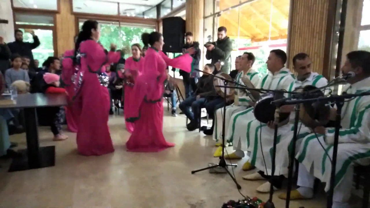 Chikhat euro 2020 Chi5at maocain | رقص مغربية شعبية شيخات - YouTube Music