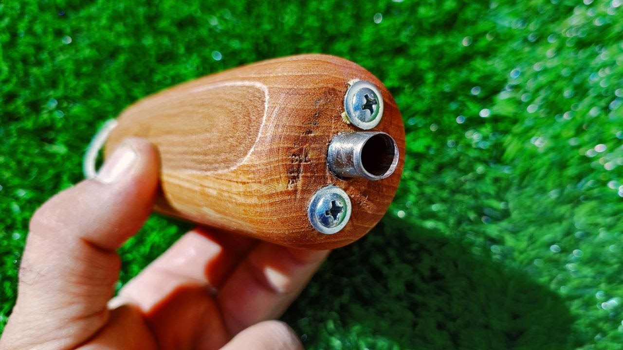 Slingshot with metal tube and elastic (creative and simple connection ...