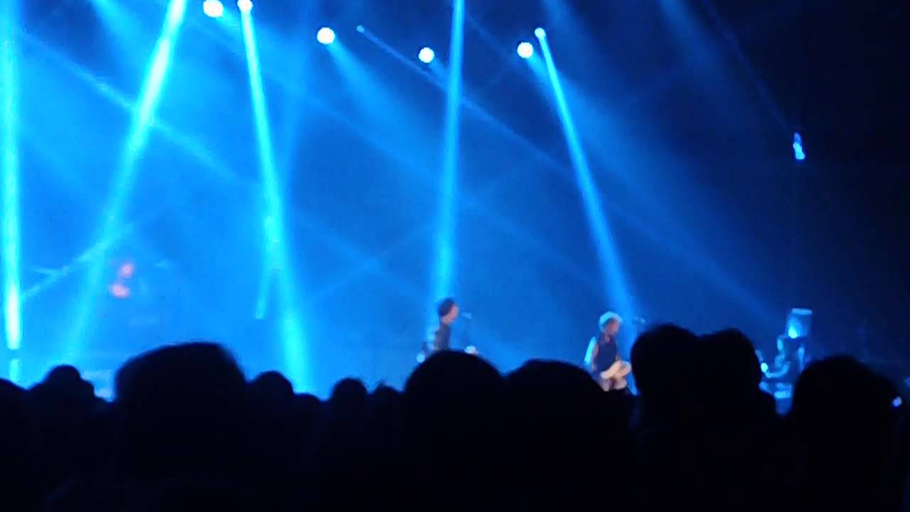 Green Day: "J.A.R. (Jason Andrew Relva)"-Live @ Liacouras Center - YouTube