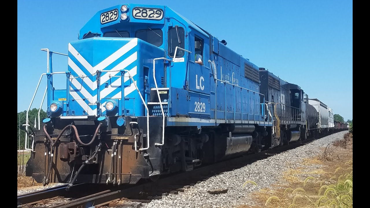 L&C Train 14 With L&C Leader 2829 At Richburg SC On The L&C Mainline. 7 ...