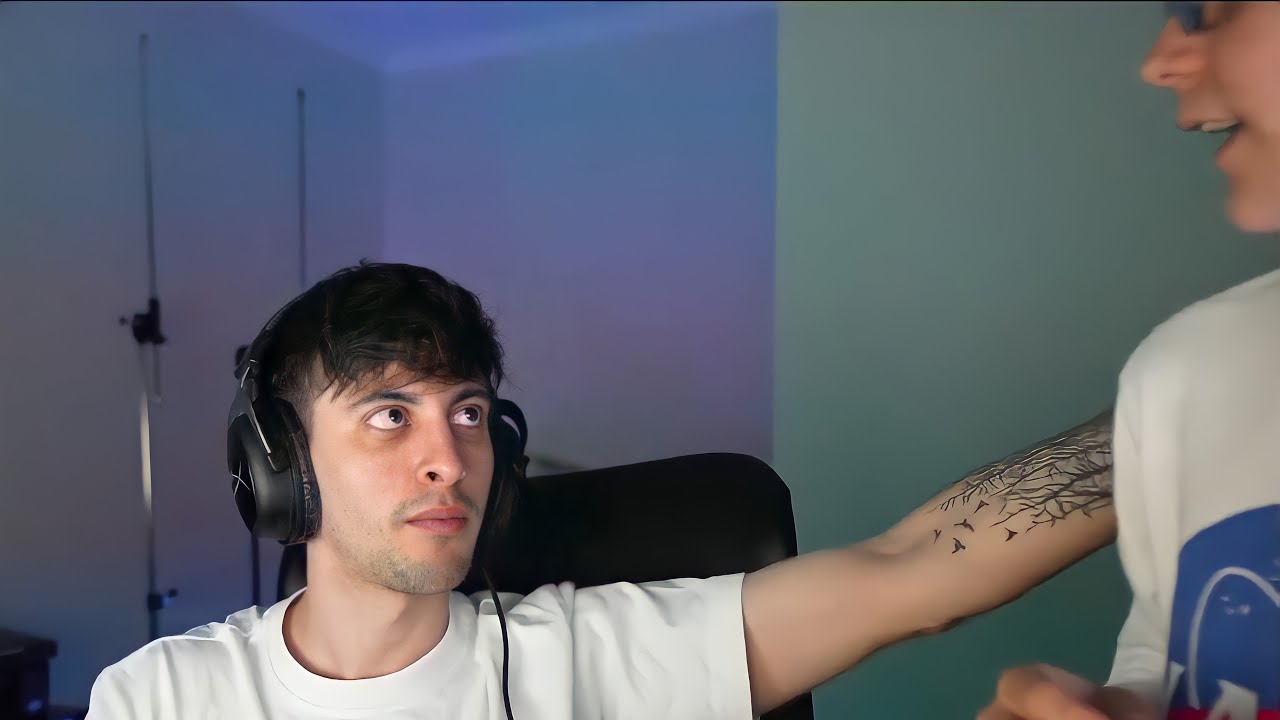 Thiago spoilea próxima canción de Robleis - YouTube