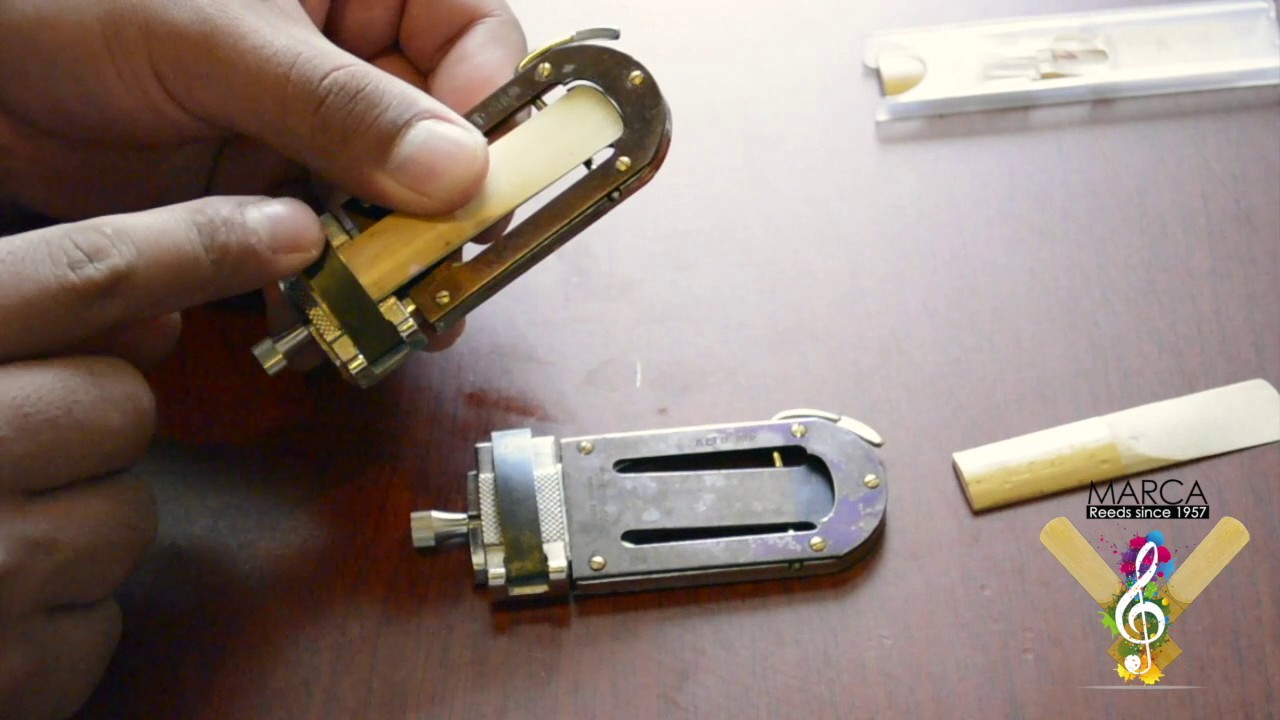 Marca Cordier corta cañas (reed trimmer) - YouTube