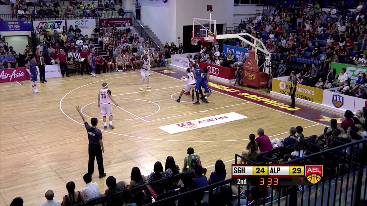 Val Acuña Making it Rain - 7 3-pointers - YouTube