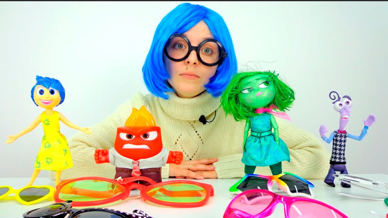 Игрушечные Супер Истории Головоломка игрушки Печаль примеряет очки