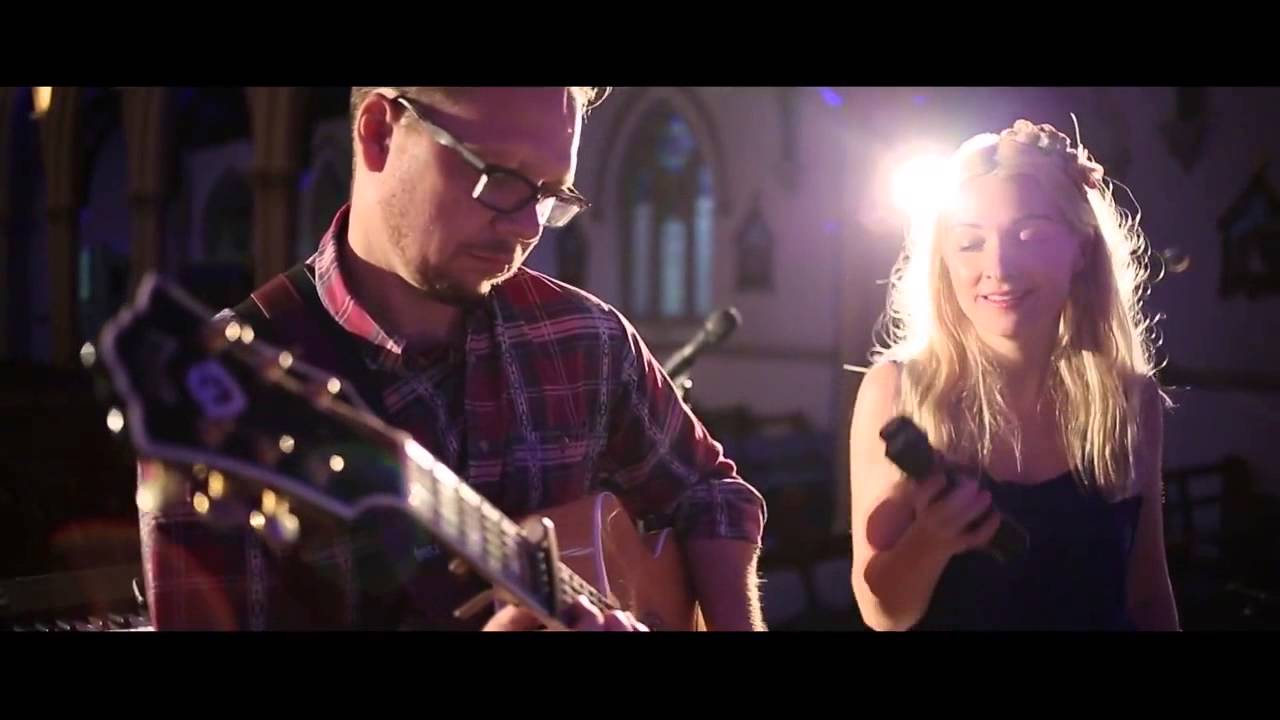 Kate Miller-Heidke - Oh, Vertigo (Acoustic) - YouTube