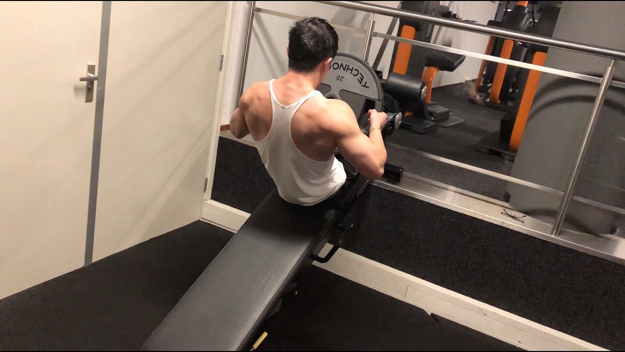 Decline Weighted Plate Crunch - YouTube