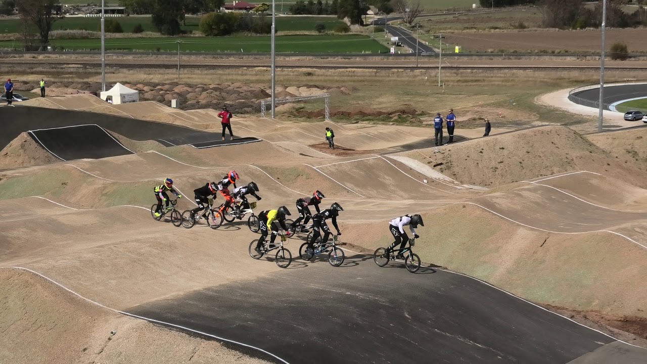 14 Boys Final - 2018 Bathurst BMX Open - YouTube