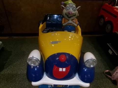 Amutec Aubrey Mouse Photo Car Kiddie Ride (FAIL) - YouTube