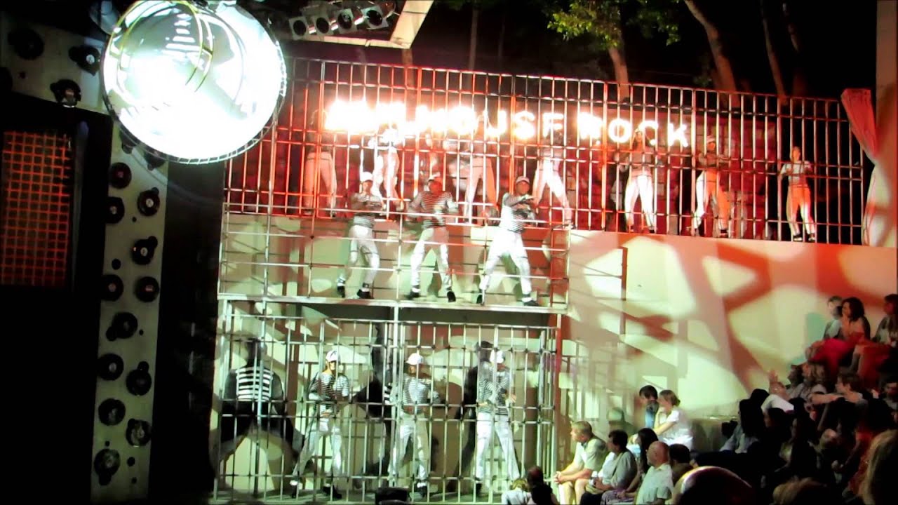 Hillside Beach Club - Elvis Show - Mai 2013 - YouTube