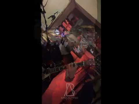 Apokalipso bend Live
