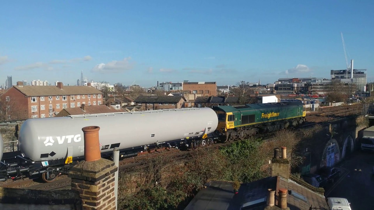 Tanks for new aviation fuel trains from Grain - YouTube