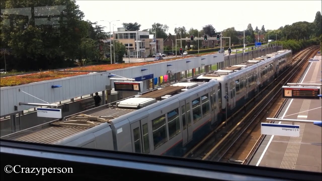 RET Metro Type MG2/1 vertrekt bij Rhoon richting Rotterdam Centraal ...