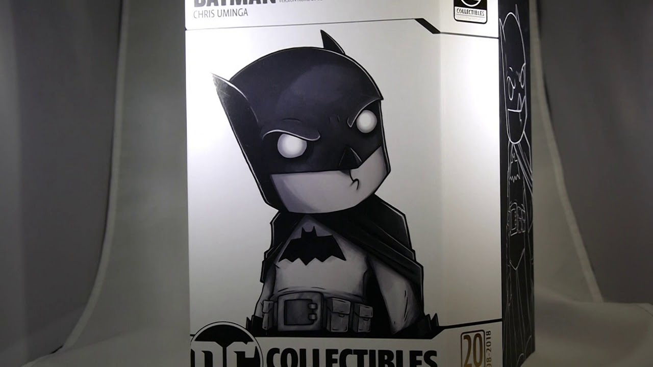 Unboxing: DC Artists Alley Chris Uminga Batman (Black and White Version ...